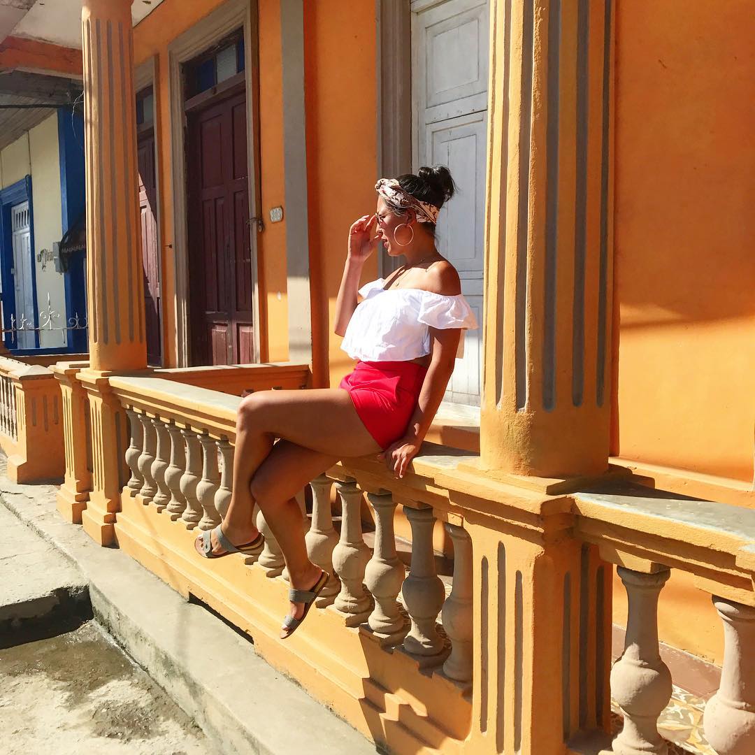 11 Stylish Female Travel Bloggers Instagram You Need To Follow ...