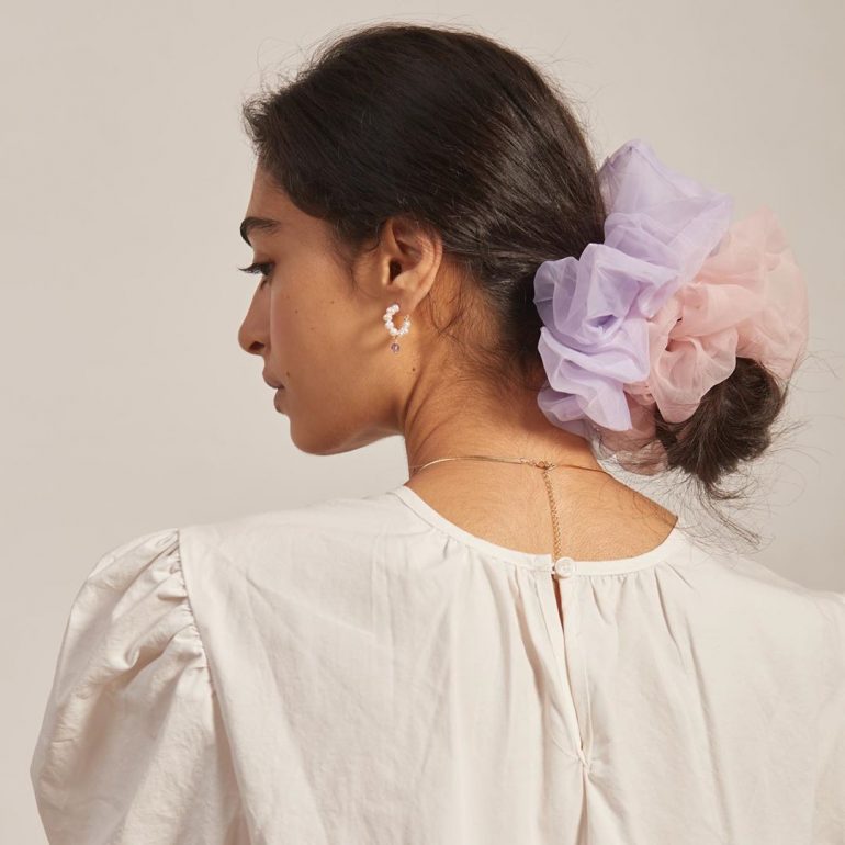 Trend Scrunchie Hairstyle Ideas You Can't Miss This Year | Ferbena.com ...