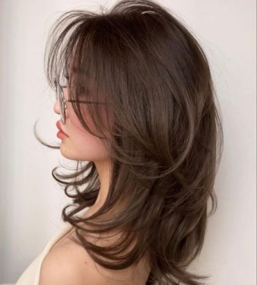 A Guide To Hush Cut Hairstyle Trend - Perfect For Effortless Styling ...