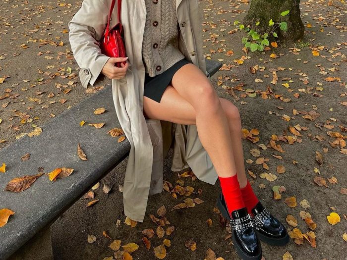 9 Chic Ways To Style Red Socks With Your Outfit In 2024 – Ferbena ...